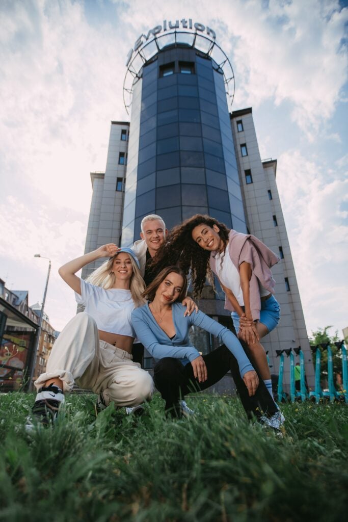 Main Latvia page - Evolution Latvia